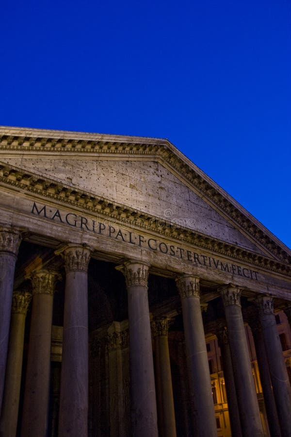 Rzymski Panteon zdjęcie stock. Obraz złożonej z rzym - 12610022