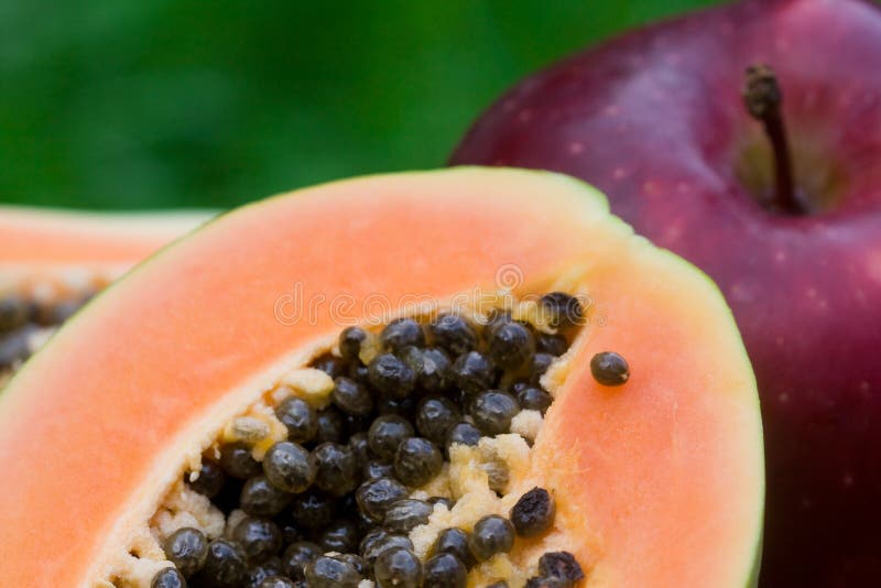 Papaja zdjęcie stock. Obraz złożonej z kopiasty, deliciouses - 6429432
