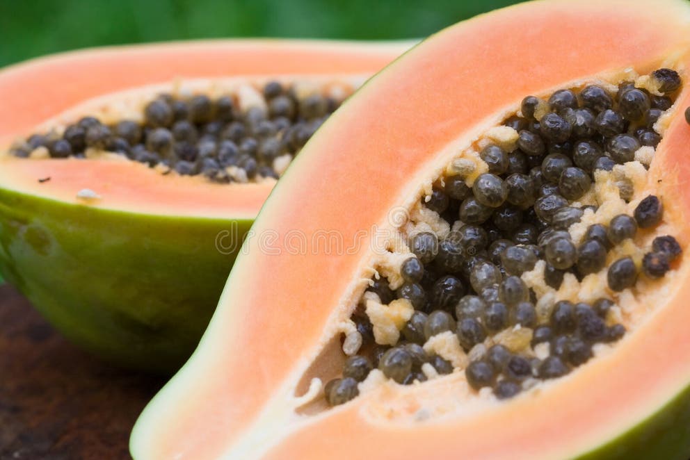 Papaya foto de archivo. Imagen de medio, color, delicioso - 6429432