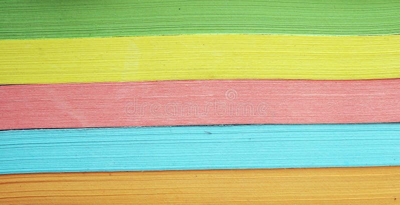 Papel colorido foto de archivo. Imagen de existencias - 27611360