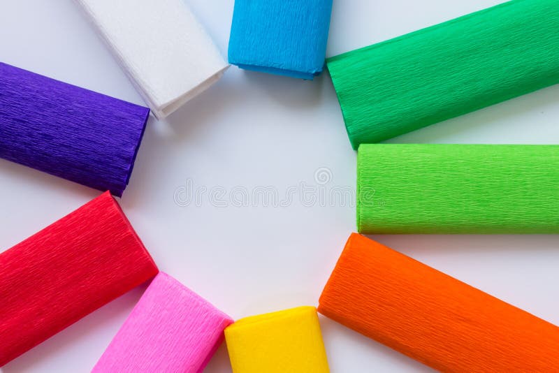 Papel seda colorido imagen de archivo. Imagen de arte - 135507761