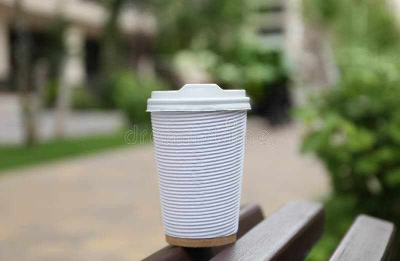 Paper Cup of Coffee on Wooden Bench Outdoors. Takeaway Drink Stock ...