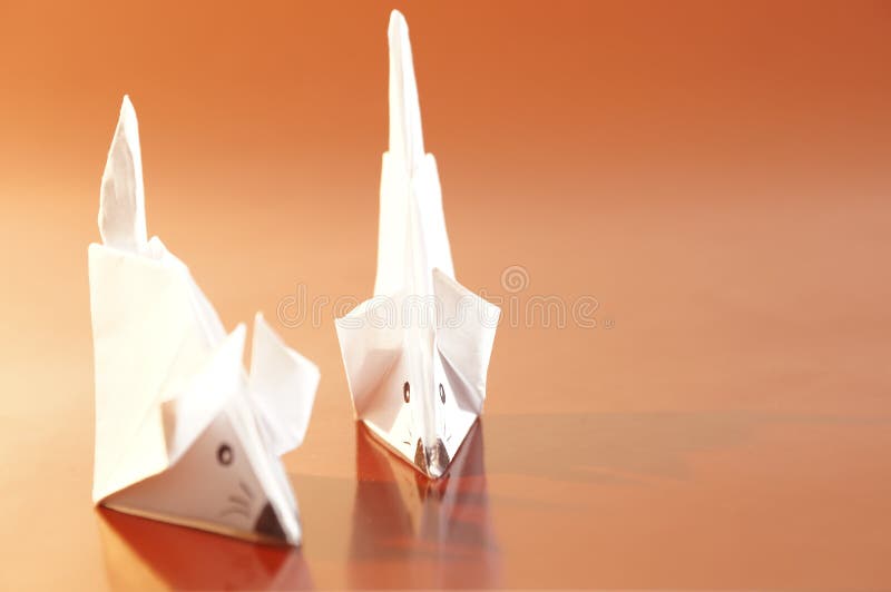 Paper origami mouse stock image. Image of rodent, animal - 84369951