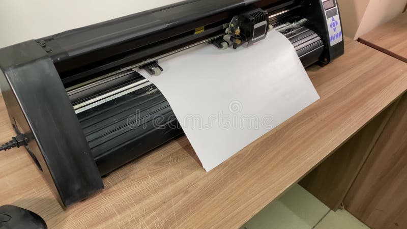 Flatbed plotter stock video. Video of gadget, paper - 313900711