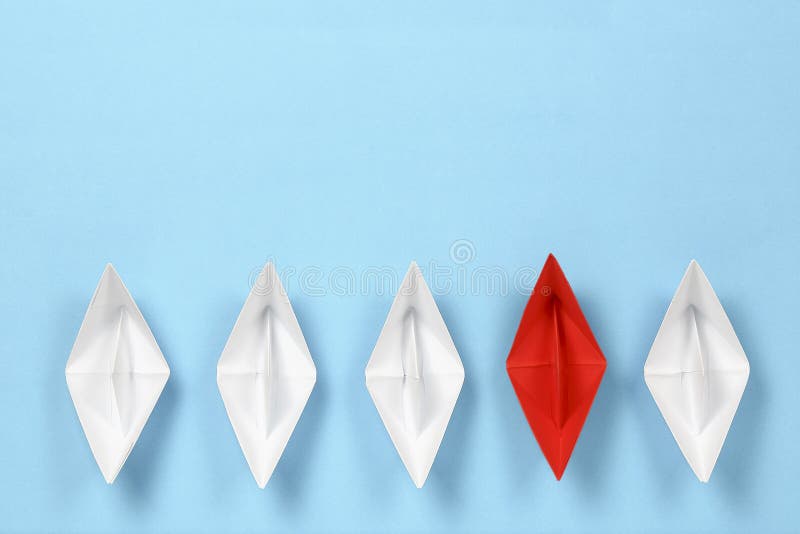 Papierboot stockfoto. Bild von papier, fortschritt, unterschiedlich ...