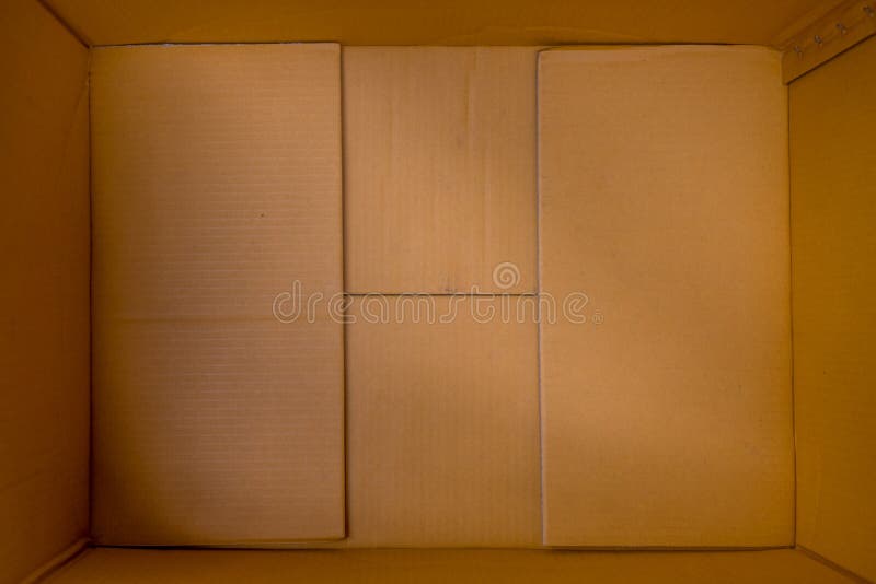 Pappkarton als Hintergrund stockbild. Bild von verpacken - 70941523