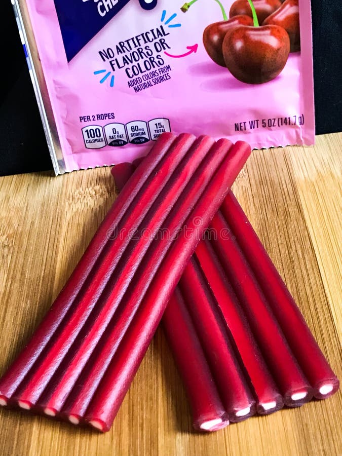 Paquete De Sweetarts Cherry Ropes Candy Imagen de archivo editorial ...