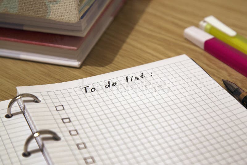 Para Hacer La Lista Escrita En Un Papel Foto de archivo - Imagen de ...