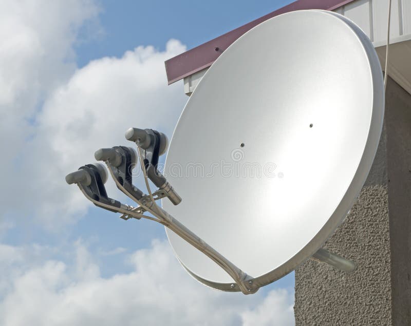 Parabole image stock. Image du espace, satellite, recevez - 17367233
