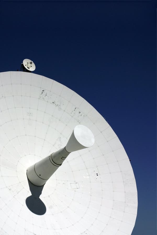 Parabolic antenna stock image. Image of telephony, white - 3026327