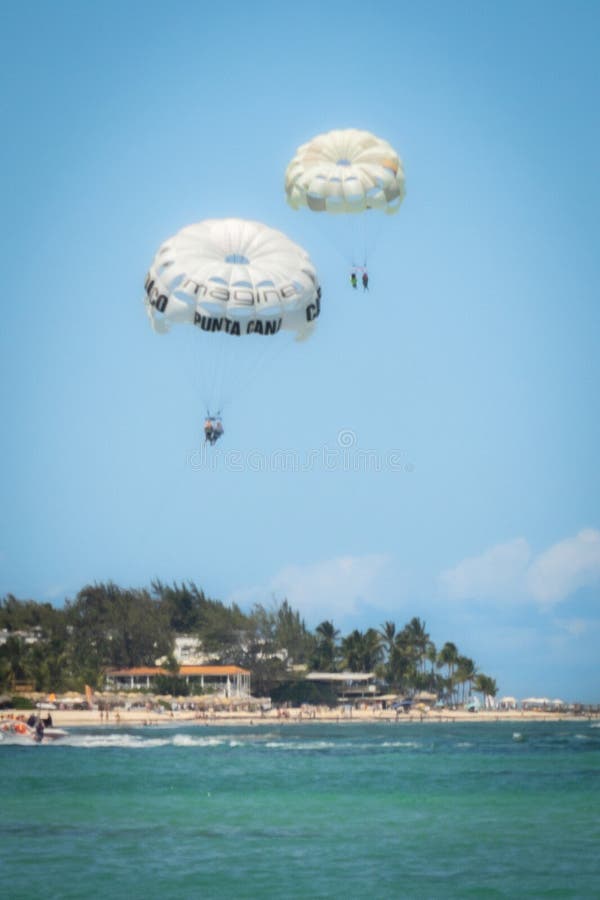 Parachute pulled by a boat editorial image. Image of leisure - 377392155