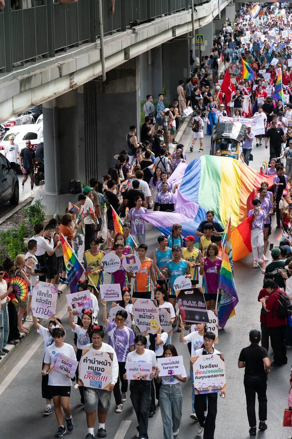 Parade on the First Day of Pride Month in Siam Square Business Center ...