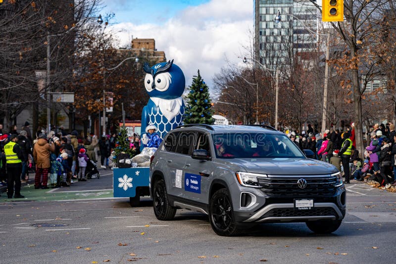 Parade Float in Santa Claus Parade Toronto. Editorial Stock Image ...