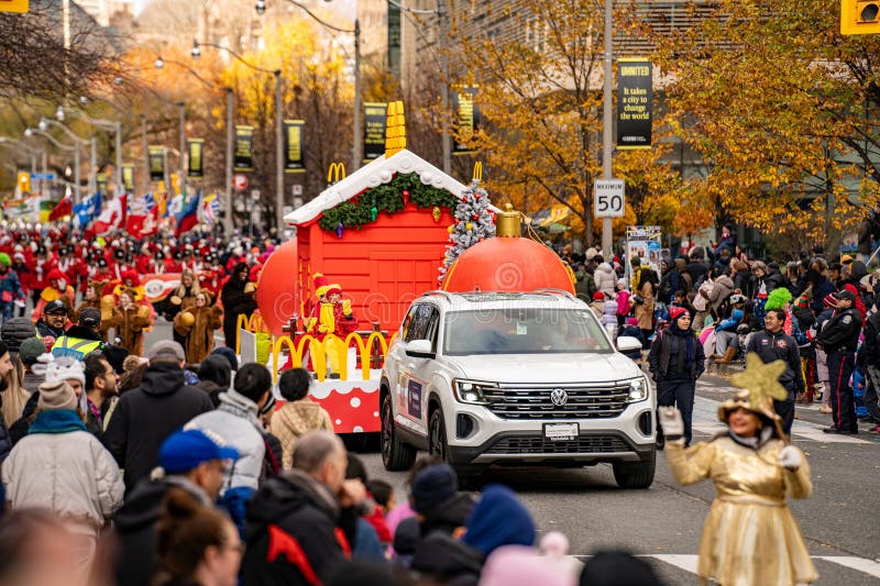 Parade Float in Santa Claus Parade Toronto. Editorial Image - Image of ...