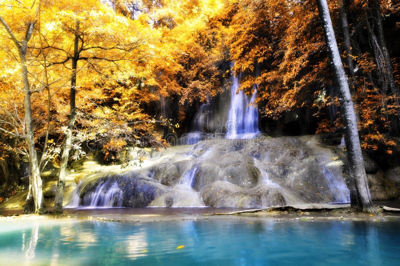 Paradies-Wasserfall stockfoto. Bild von wasserfall, paradies - 36464774