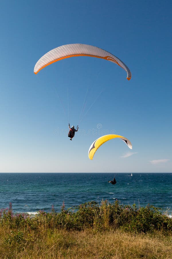 Paragliding stock image. Image of speed, paragliding - 48500561