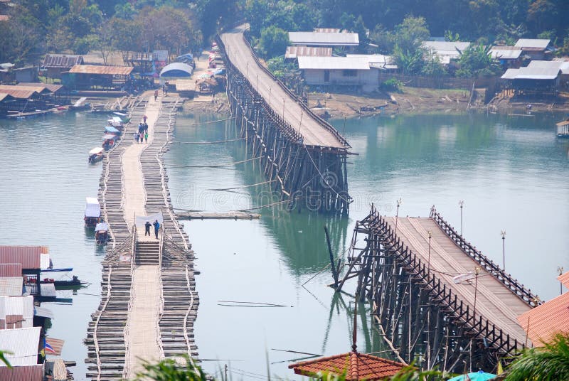 Parallel bridge editorial photography. Image of reinforce - 37635722