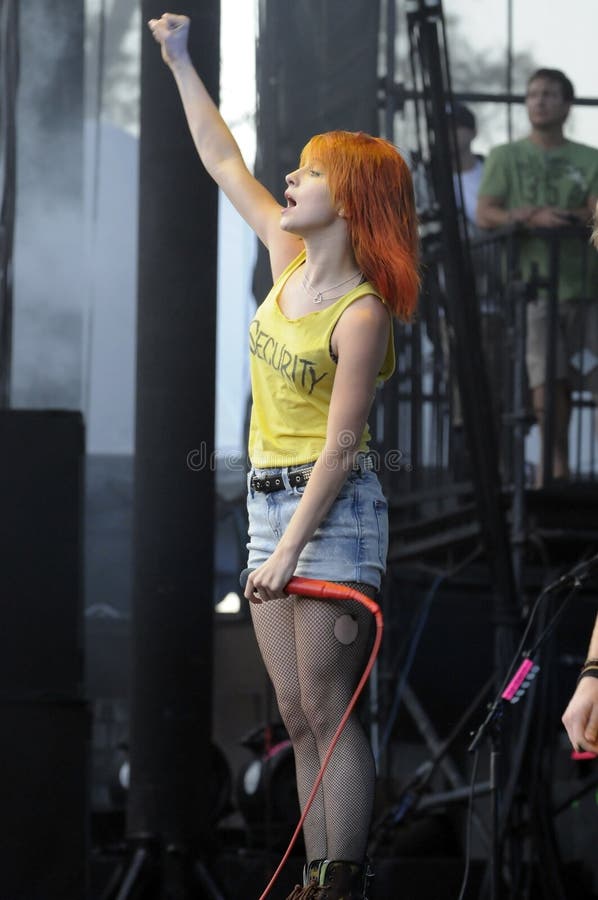 Paramore editorial image. Image of angeles, 090708, video - 37344985