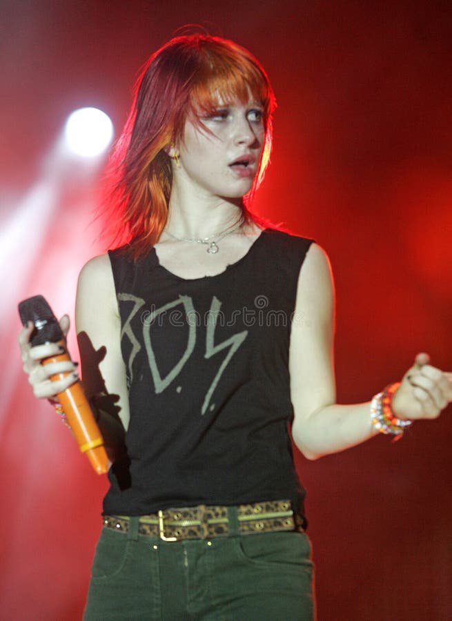 Paramore Performs in Concert Editorial Photo - Image of performs ...