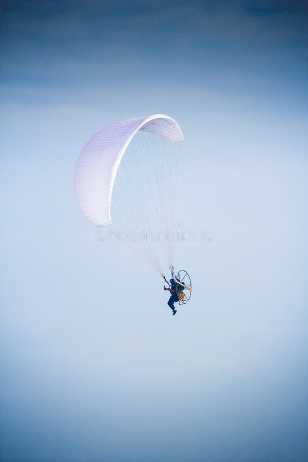 Paramotor Glider Over Ocean Stock Photo - Image of horizon, paraglider ...