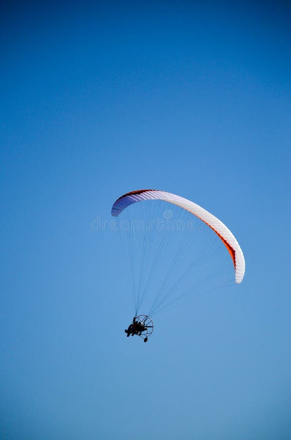 Paraplane imagen de archivo editorial. Imagen de plan - 94597064