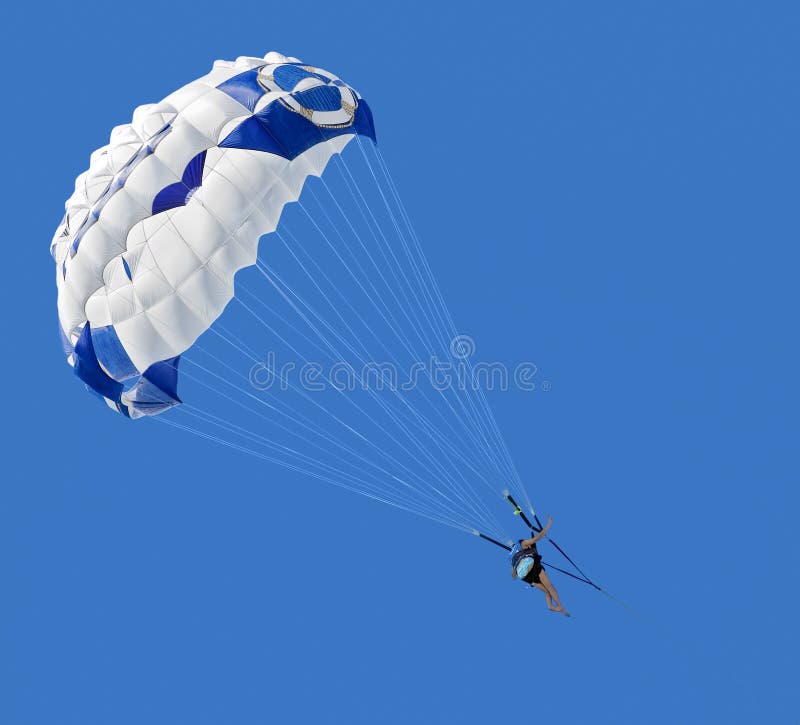 Parasailer Gegen Blauen Himmel Stockbild - Bild von sport, welle: 1932667