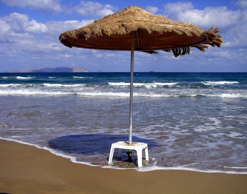 Parasol Op Strand Foto. Afbeelding: 96055244