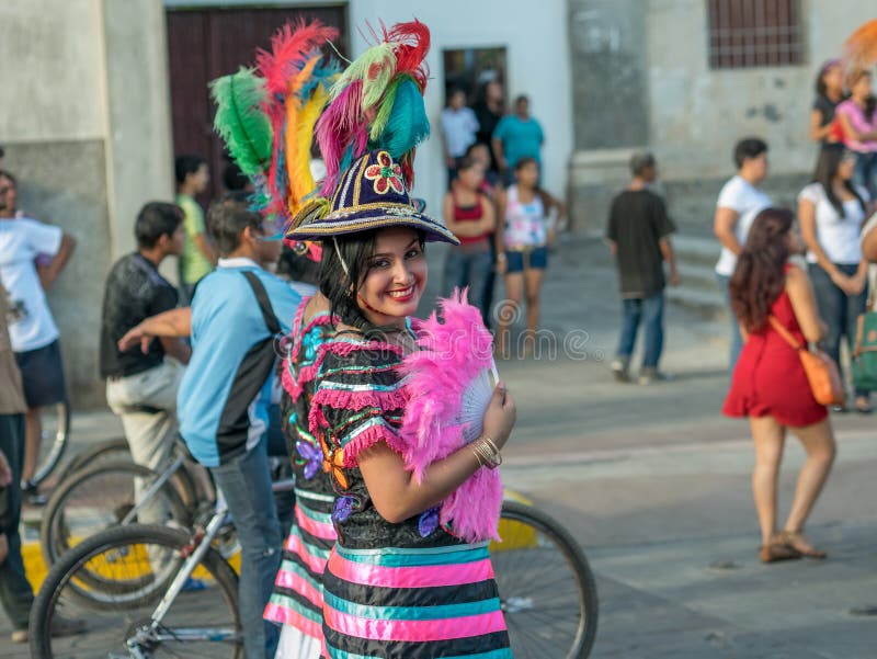 Parata Di Carnevale a Granada Fotografia Editoriale - Immagine di ...