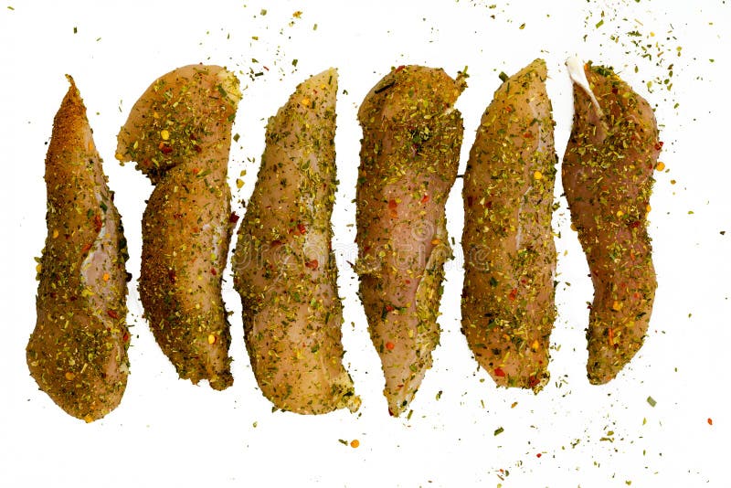 Parcelas Temperados De Peito De Frango Magro Cru Imagem de Stock ...