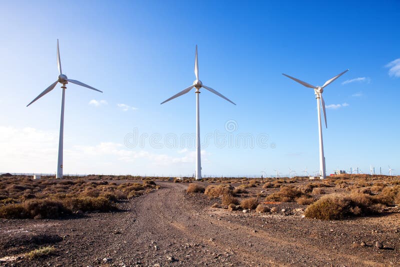 Parco di Eolic fotografia stock. Immagine di nave, laminatoio - 30043964