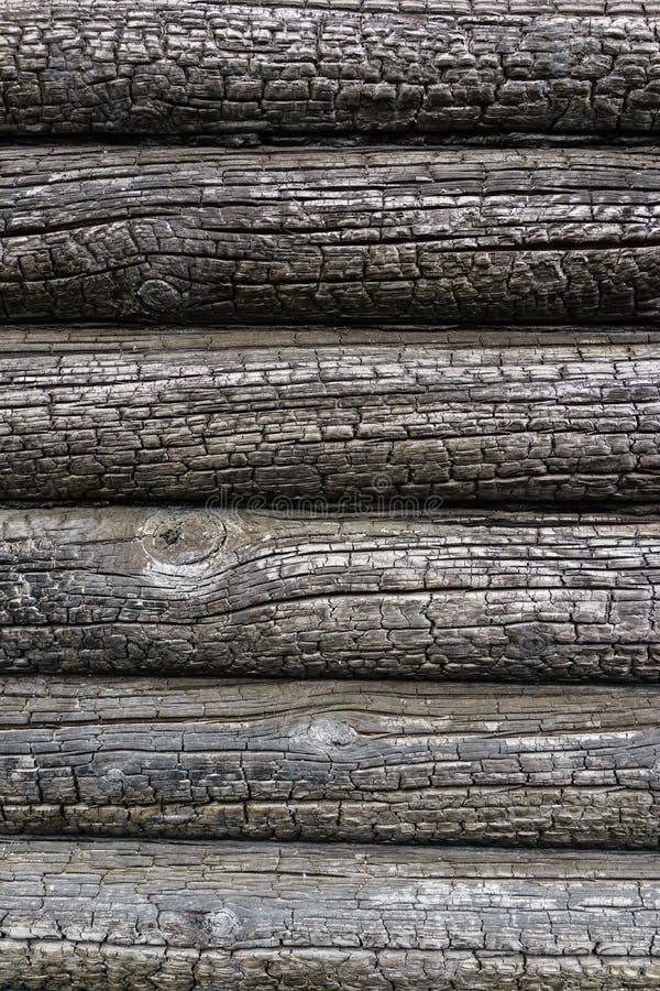 Pared De Madera Quemada De La Casa Foto de archivo - Imagen de registro ...