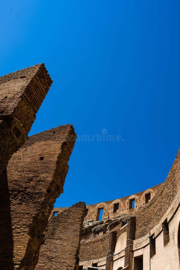 Pared de Roma Colosseum foto de archivo. Imagen de romano - 58644456