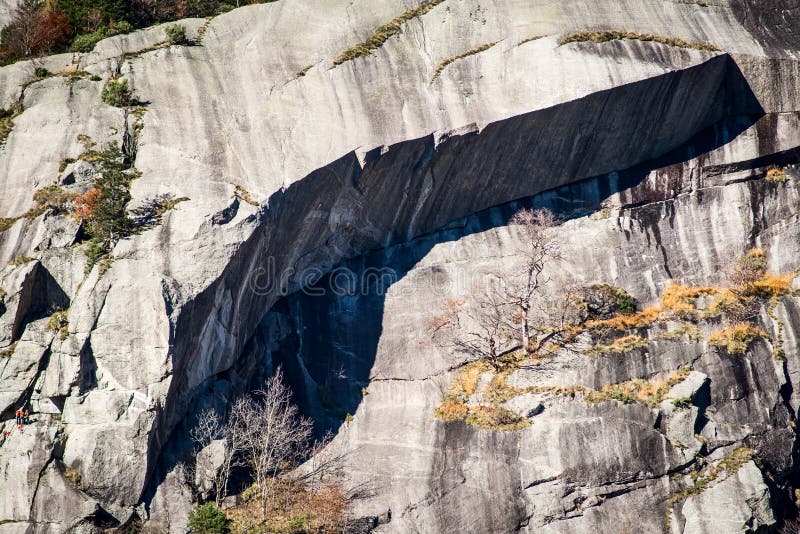 Pared Rocosa Una Pared De Piedras Textura Fondo Foto de archivo ...