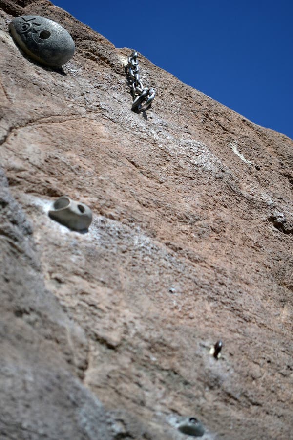 Parede do agravamento imagem de stock. Imagem de perigo - 35755661