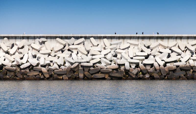 Parede Do Quebra-mar Feita Dos Blocos De Cimento Imagem de Stock ...