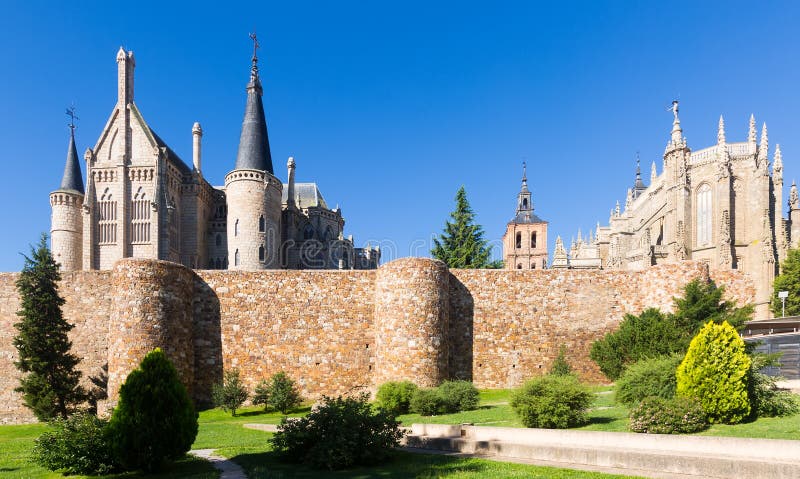 Paredes Da Cidade Astorga, Espanha Foto de Stock - Imagem de moderno ...