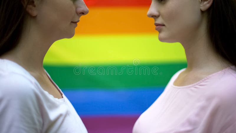 Pares Lesbianos Que Se Besan Apasionado La Misma Felicidad Del