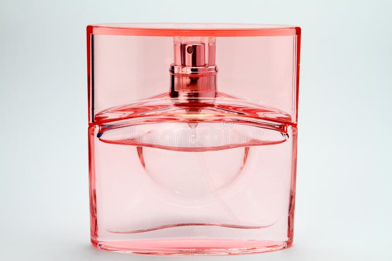 Parfum rouge image stock. Image du rouge, fond, pulverizer - 11312041