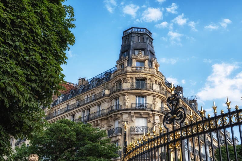 Paris Apartment Building View Stock Photo - Image of france, landmark ...