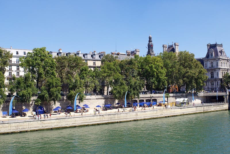 THE BEACH IN THE CITY AT PARIS, FRANCE Editorial Photography - Image of ...