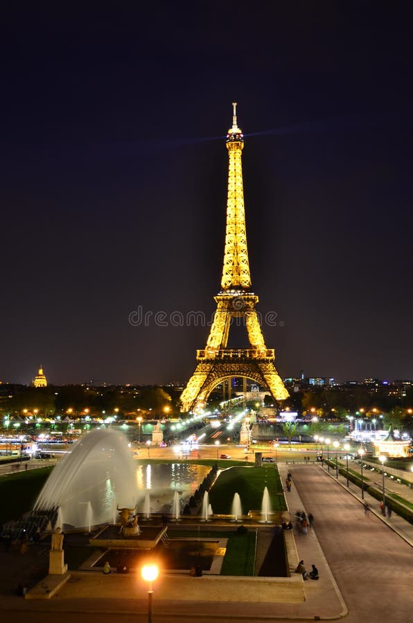 Paris editorial photography. Image of attraction, capital - 30946447