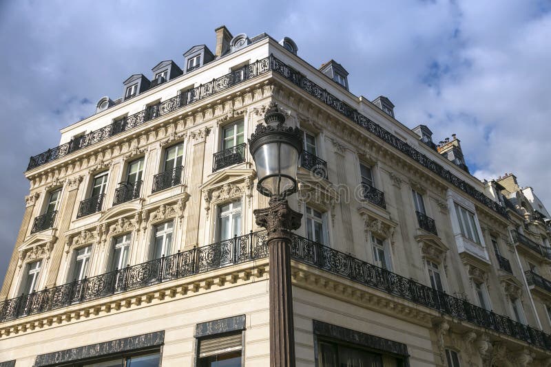 Paris em barroco foto de stock. Imagem de renascimento - 35196206