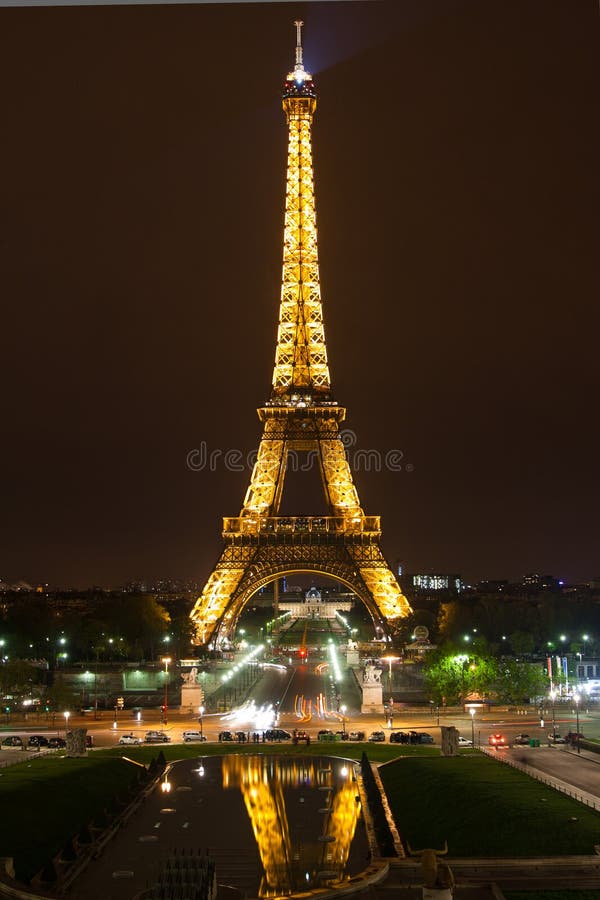 Paris, France. 27 April 2012: Eiffel Tower in Paris by Night Editorial ...