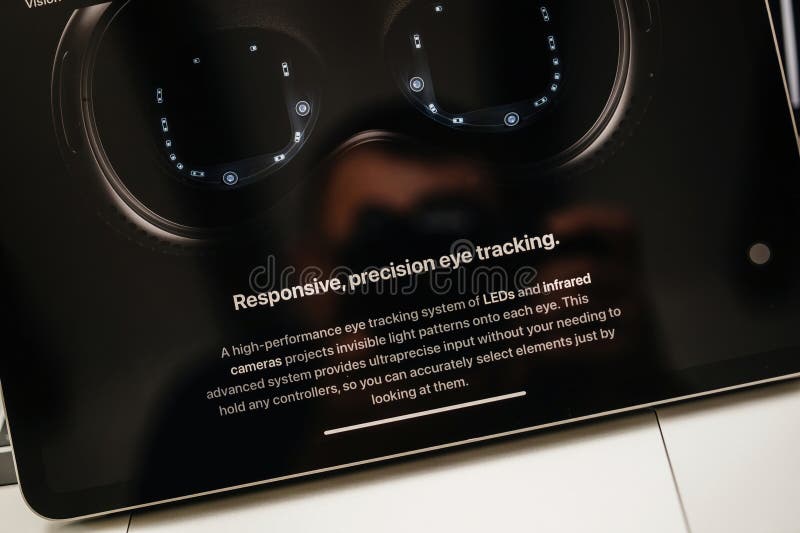 Presentation Apple Vision Pro Mixed Reality XR Headset Editorial Stock ...