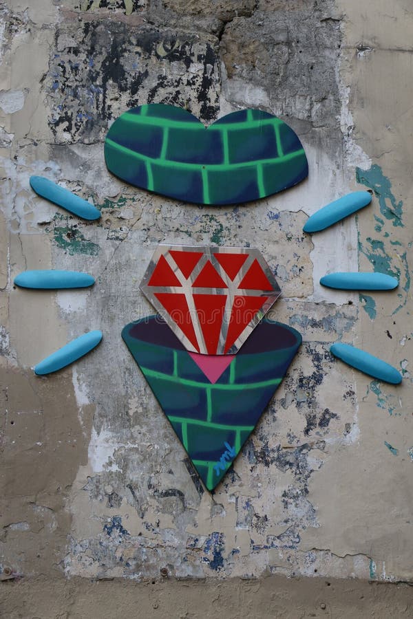 Paris Graffiti editorial image. Illustration of freedom - 53288445