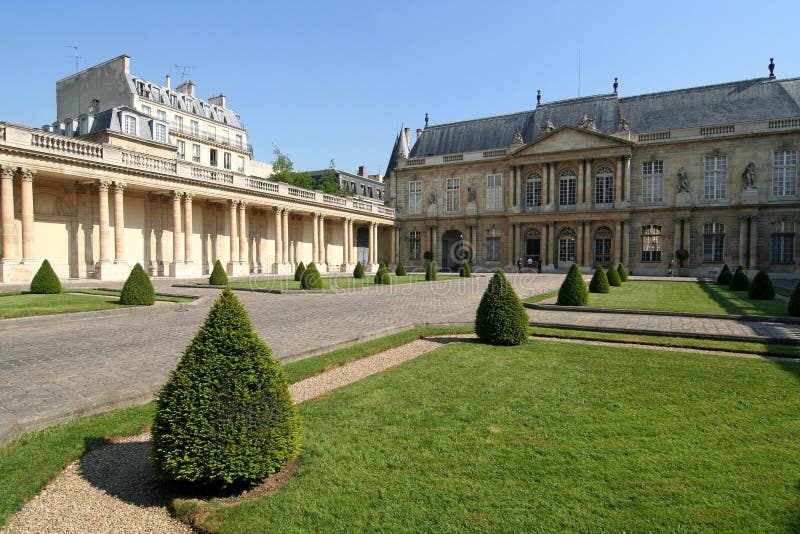 Paris Mansion stock photo. Image of collonade, columns - 2576978
