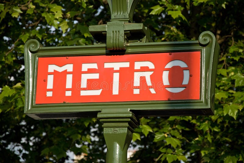 Paris metro entrance sign editorial photo. Image of landmark - 17254086
