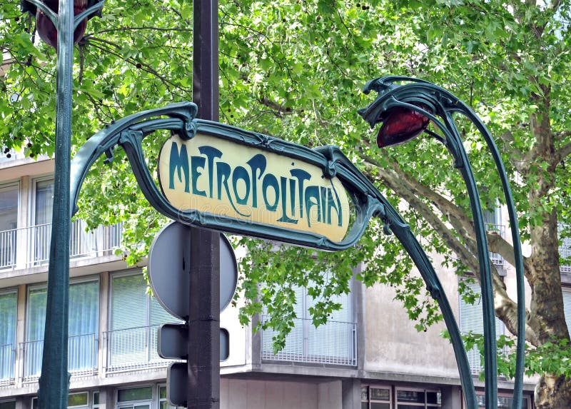 Paris metro sign editorial image. Image of nouveau, deco - 109418280