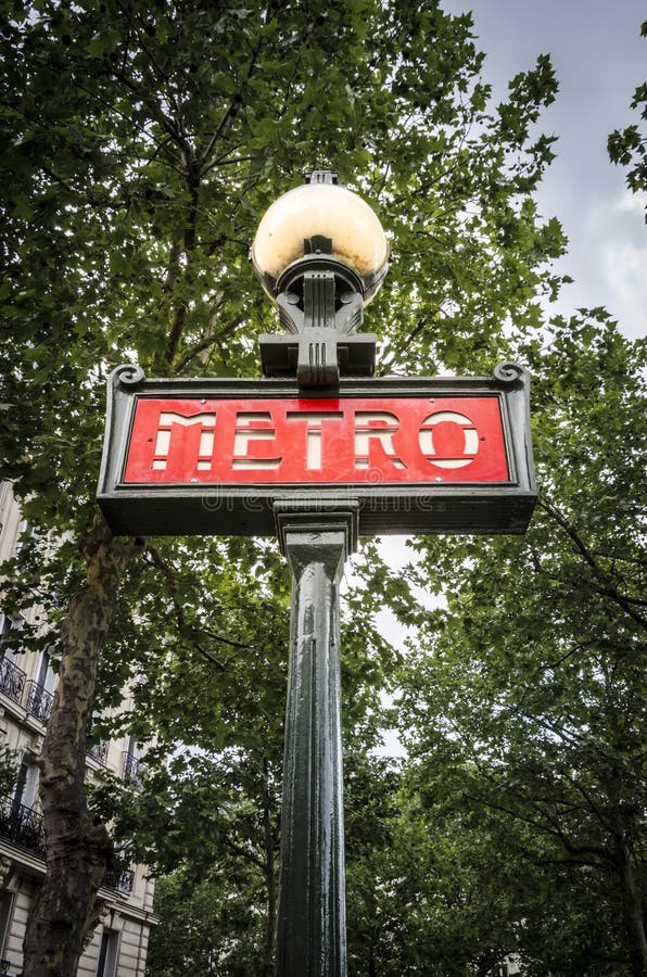 Paris Metro Sign editorial photo. Image of train, signboard - 46757006
