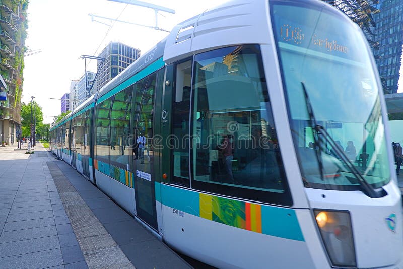Paris metro subway train editorial stock image. Image of france - 278719899